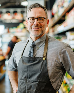 Guides to write a business plan for a retail or wholesale business