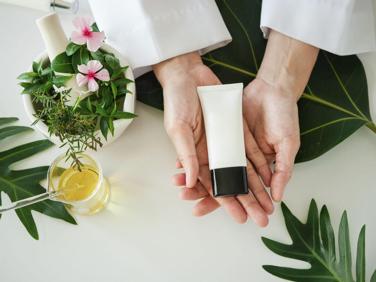 How to write a business plan for a cosmetic brand?