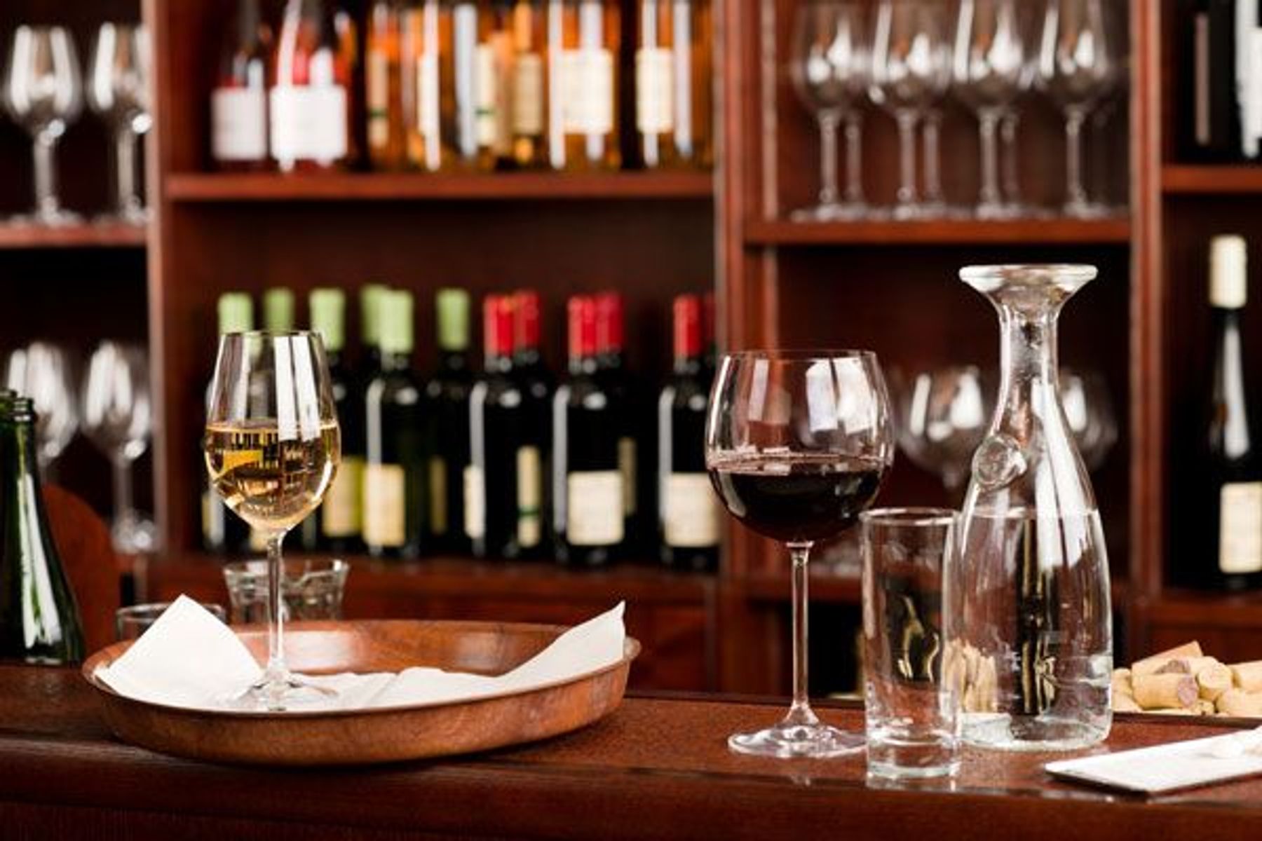 How to write a business plan for a wine store?