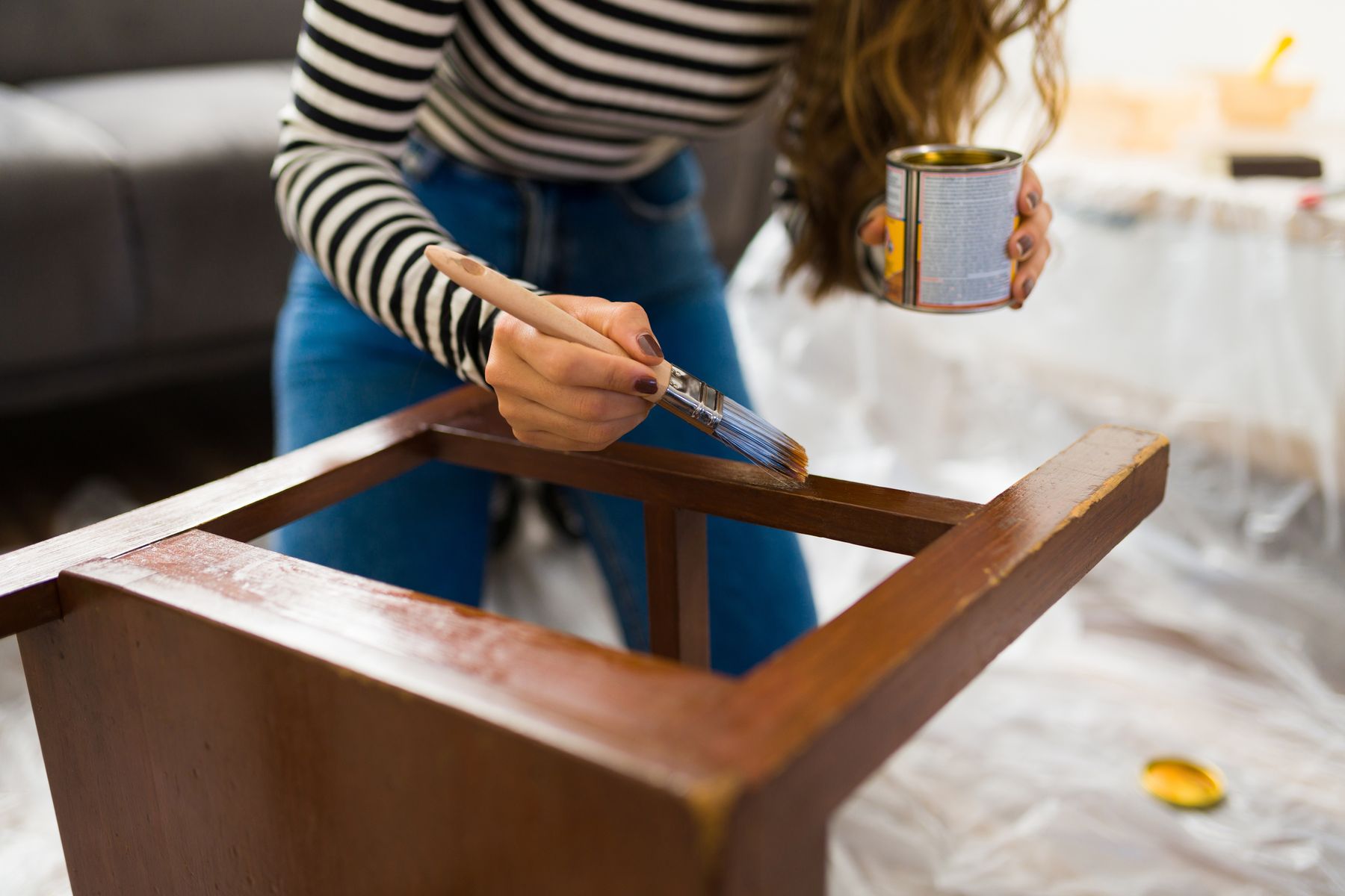 How to write a business plan for a furniture flipping company?